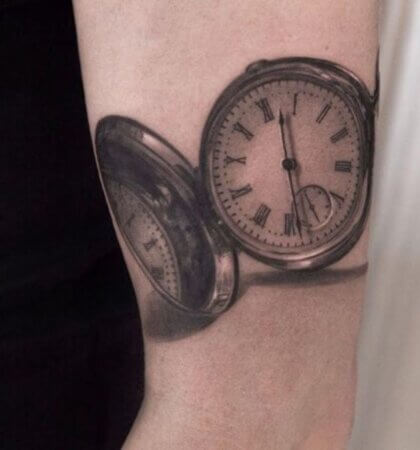 20 Attractive Clock Tattoos for Men - Best Tattoo Designs[2024]