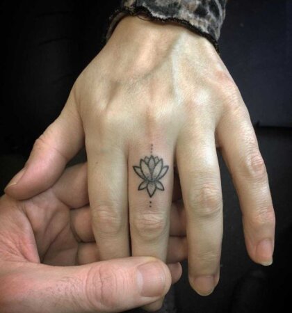 30 Pretty Lotus Flower Tattoo Ideas + Trendy Designs 2024
