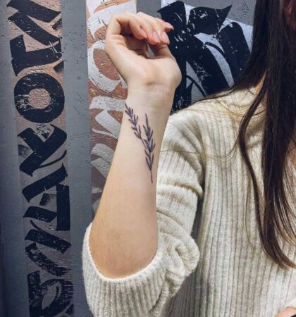 25+ Cool Stick and Poke Tattoo Ideas | Everything You Need to Know