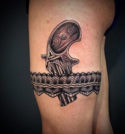 30 Sexiest Garter Belt Tattoo Designs for Women [2024]