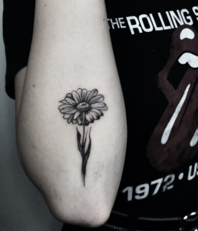35+ Unique Daisy Tattoo Designs And Ideas With Meanings