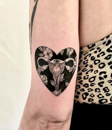 25 Womb Tattoos Symbolizing the Miracle of Creation