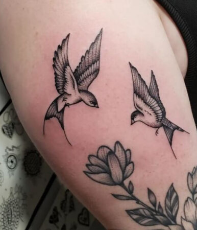 35 Amazing Sparrow Tattoos With Meanings, Ideas, and Designs