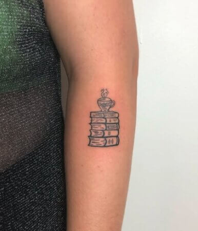 20 Best Beautiful Book Lover Tattoo Ideas - Trending Tattoo