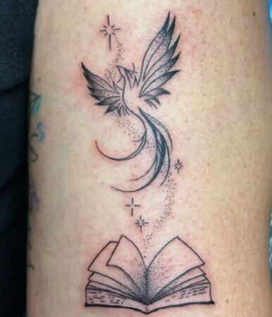 20 Best Beautiful Book Lover Tattoo Ideas - Trending Tattoo